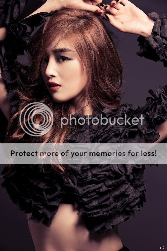 Gorgeous "Moving In Secret" album promo photos continued ...