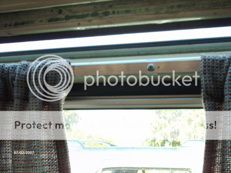 TheSamba.com :: Vanagon - View topic - 1984 vanagon campmobile sliding ...