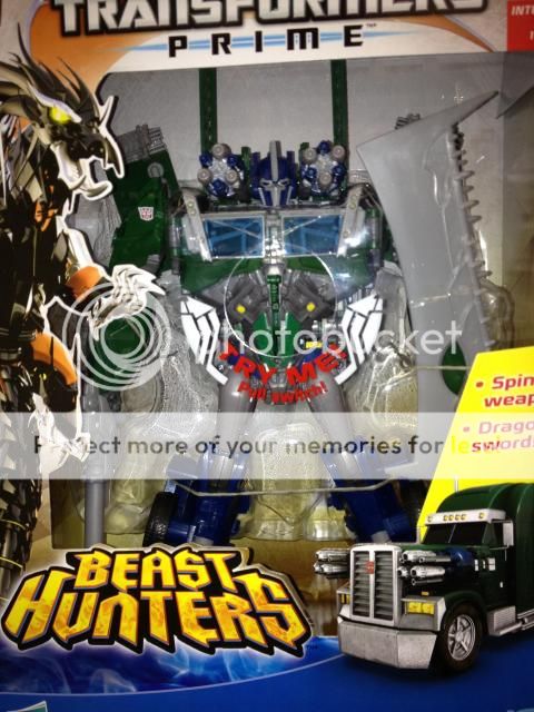 Beast Hunters Talking Bumblebee and Beast Tracker Optimus Prime ...